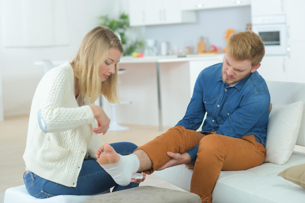 Three factors that influence sprained ankle recovery time - Alliance ...